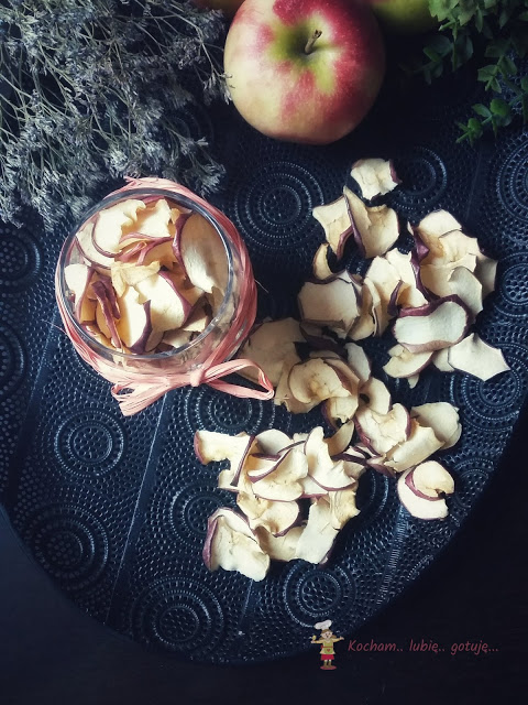 Suszone jabłka – Kocham Lubię Gotuję